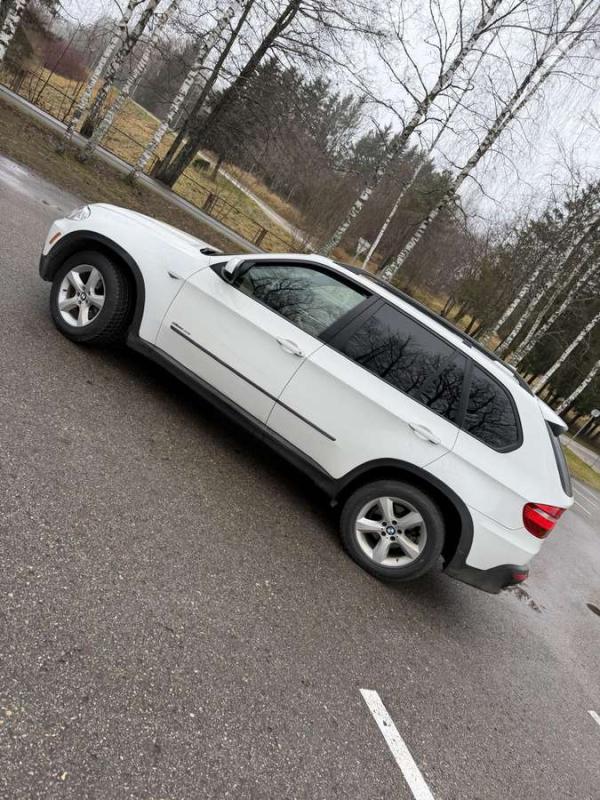 Balts BMW X5 2009 Ignalina, ar dzinēja tilpumu 2.99 L un nobraukumu 313 tūkst. km par 8000 €, foto 4 vietnē AUTOMOTO.COM.LV