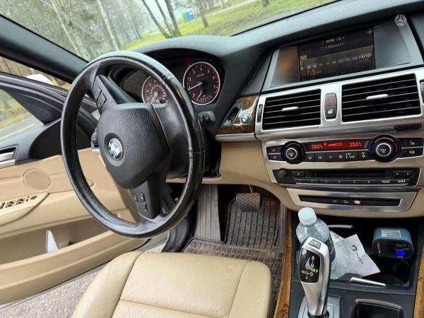 Balts BMW X5 2009 Ignalina, ar dzinēja tilpumu 2.99 L un nobraukumu 313 tūkst. km par 8000 €, foto 9 vietnē AUTOMOTO.COM.LV