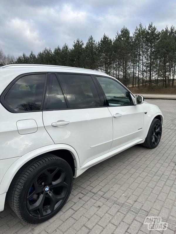 Balts BMW X5 2009 Pagėgiai, ar dzinēja tilpumu 3.00 L un nobraukumu 310 tūkst. km par 12500 €, foto 5 vietnē AUTOMOTO.COM.LV