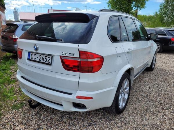 Balts BMW X5 2009 Daugavpils, ar dzinēja tilpumu 3.00 L un nobraukumu 242 tūkst. km par 10490 €, foto 6 vietnē AUTOMOTO.COM.LV