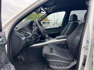 White BMW X5 2009 in Marijampole, with an engine capacity of 3.00 L and mileage of 265 thousand km for 11450 €, photo 21 on AUTOMOTO.COM.LV