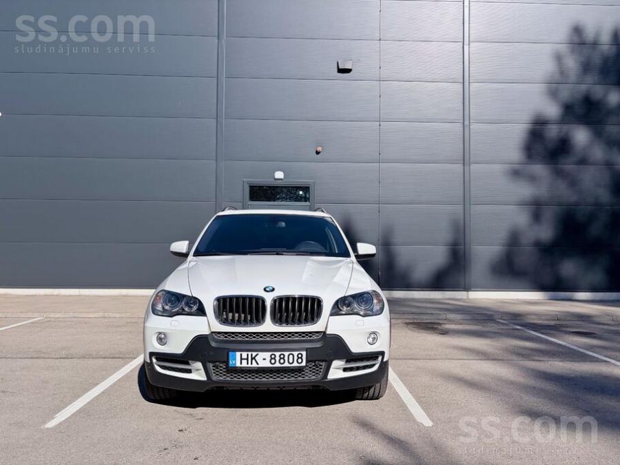Balts BMW X5 2009 Rīga, ar dzinēja tilpumu 3.00 L un nobraukumu 352 tūkst. km par 8900 €, foto 1 vietnē AUTOMOTO.COM.LV