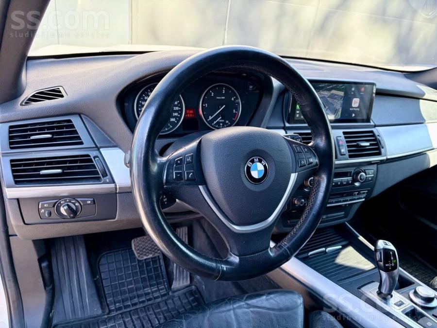 Balts BMW X5 2009 Rīga, ar dzinēja tilpumu 3.00 L un nobraukumu 352 tūkst. km par 8900 €, foto 8 vietnē AUTOMOTO.COM.LV