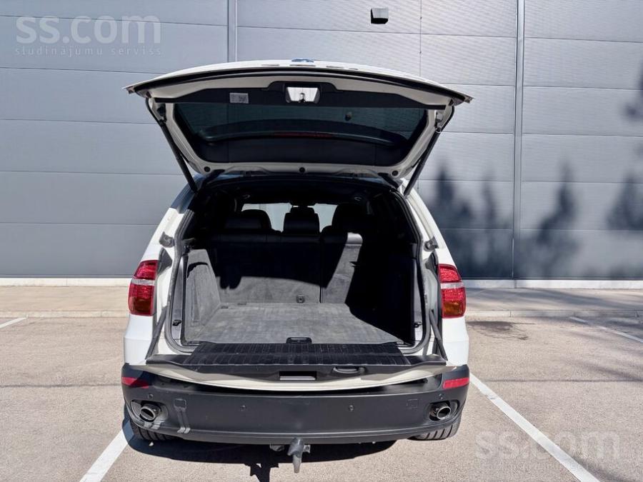 Balts BMW X5 2009 Rīga, ar dzinēja tilpumu 3.00 L un nobraukumu 352 tūkst. km par 8900 €, foto 15 vietnē AUTOMOTO.COM.LV
