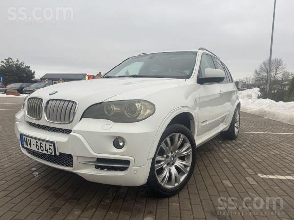 Balts BMW X5 2009 Rīga, ar dzinēja tilpumu 3.00 L un nobraukumu 357 tūkst. km par 9500 €, foto 1 vietnē AUTOMOTO.COM.LV