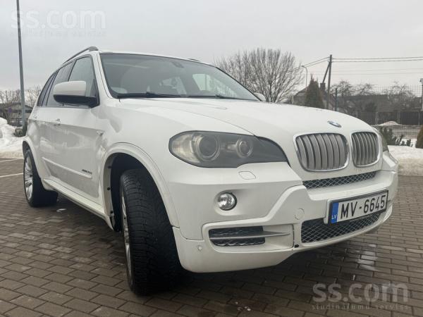 Balts BMW X5 2009 Rīga, ar dzinēja tilpumu 3.00 L un nobraukumu 357 tūkst. km par 9500 €, foto 2 vietnē AUTOMOTO.COM.LV