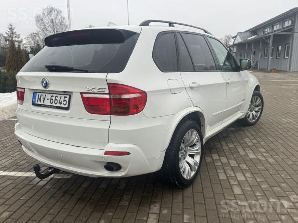 Balts BMW X5 2009 Rīga, ar dzinēja tilpumu 3.00 L un nobraukumu 357 tūkst. km par 9500 €, foto 3 vietnē AUTOMOTO.COM.LV