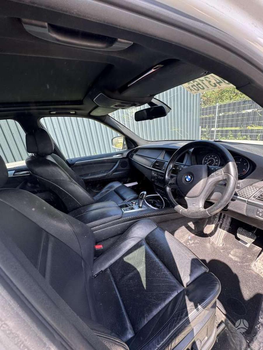 White BMW X5 2009 in Kaunas, with an engine capacity of 0.00 L and mileage of 100 thousand km for 3250 €, photo 7 on AUTOMOTO.COM.LV