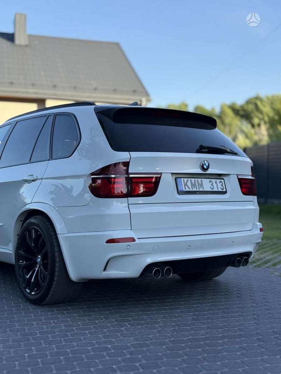 Balts BMW X5 2009 Viļņa, ar dzinēja tilpumu 3.00 L un nobraukumu 297 tūkst. km par 9900 €, foto 13 vietnē AUTOMOTO.COM.LV