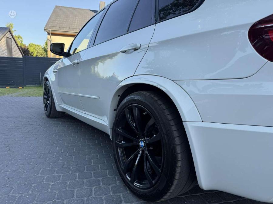 Balts BMW X5 2009 Viļņa, ar dzinēja tilpumu 3.00 L un nobraukumu 297 tūkst. km par 9900 €, foto 14 vietnē AUTOMOTO.COM.LV