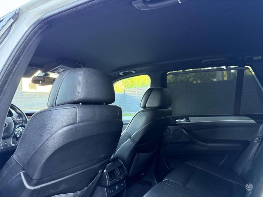 Balts BMW X5 2009 Viļņa, ar dzinēja tilpumu 3.00 L un nobraukumu 297 tūkst. km par 9900 €, foto 19 vietnē AUTOMOTO.COM.LV