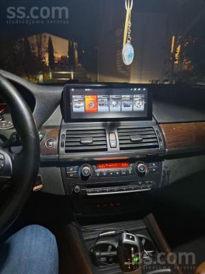 White BMW X5 2009 in Aizkraukle, with an engine capacity of 3.00 L and mileage of 374 thousand km for 8980 €, photo 6 on AUTOMOTO.COM.LV