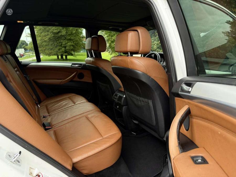Balts BMW X5 2009 Kauņa, ar dzinēja tilpumu 2.99 L un nobraukumu 342 tūkst. km par 7800 €, foto 16 vietnē AUTOMOTO.COM.LV