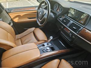 Белый БМВ Х5 2009 в Рига, объемом двигателя 3.00 л и пробегом 0 тыс. км за 7950 €, фото 5 на AUTOMOTO.COM.LV