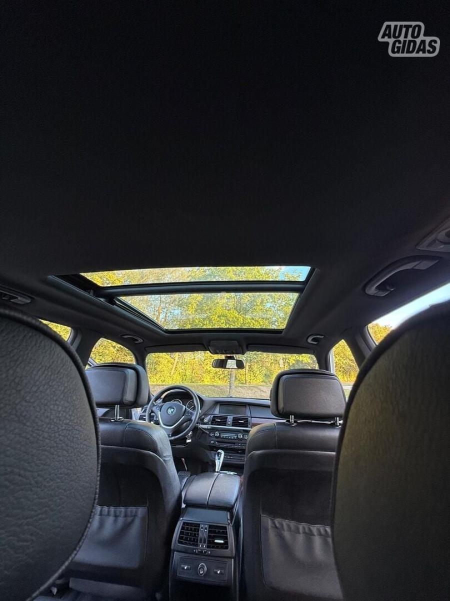 Balts BMW X5 2009 Marijampole, ar dzinēja tilpumu 3.00 L un nobraukumu 332 tūkst. km par 6900 €, foto 13 vietnē AUTOMOTO.COM.LV