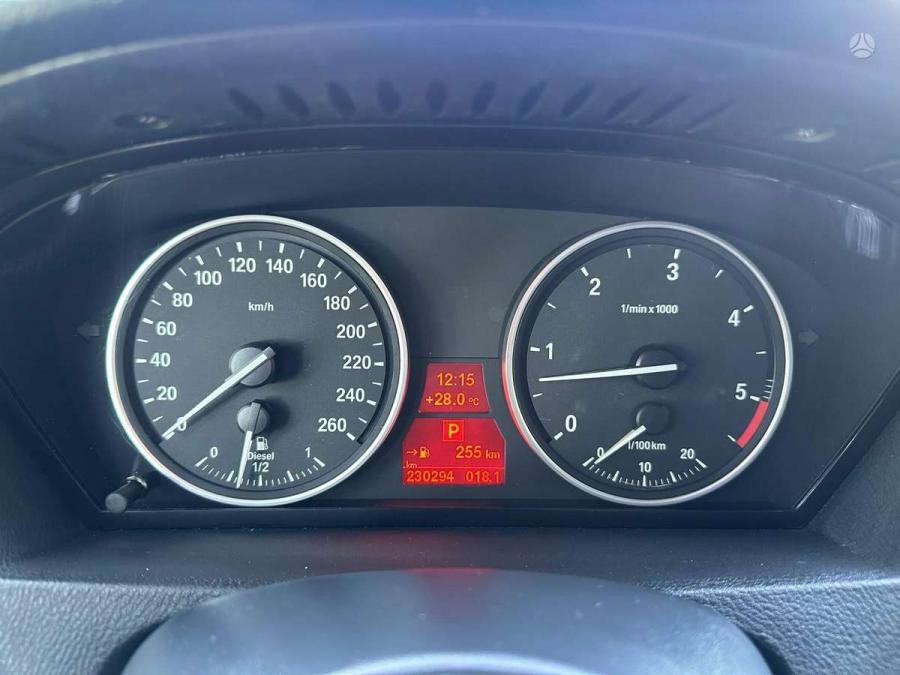 Белый БМВ Х5 2009 в Вильнюс, объемом двигателя 2.99 л и пробегом 230 тыс. км за 8870 €, фото 36 на AUTOMOTO.COM.LV