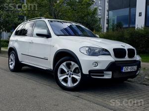 White BMW X5 2009 in Riga, with an engine capacity of 3.00 L and mileage of 358 thousand km for 8400 €, photo 4 on AUTOMOTO.COM.LV