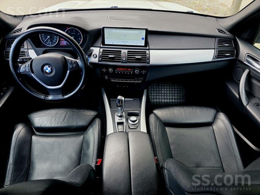 White BMW X5 2009 in Riga, with an engine capacity of 3.00 L and mileage of 358 thousand km for 8400 €, photo 7 on AUTOMOTO.COM.LV