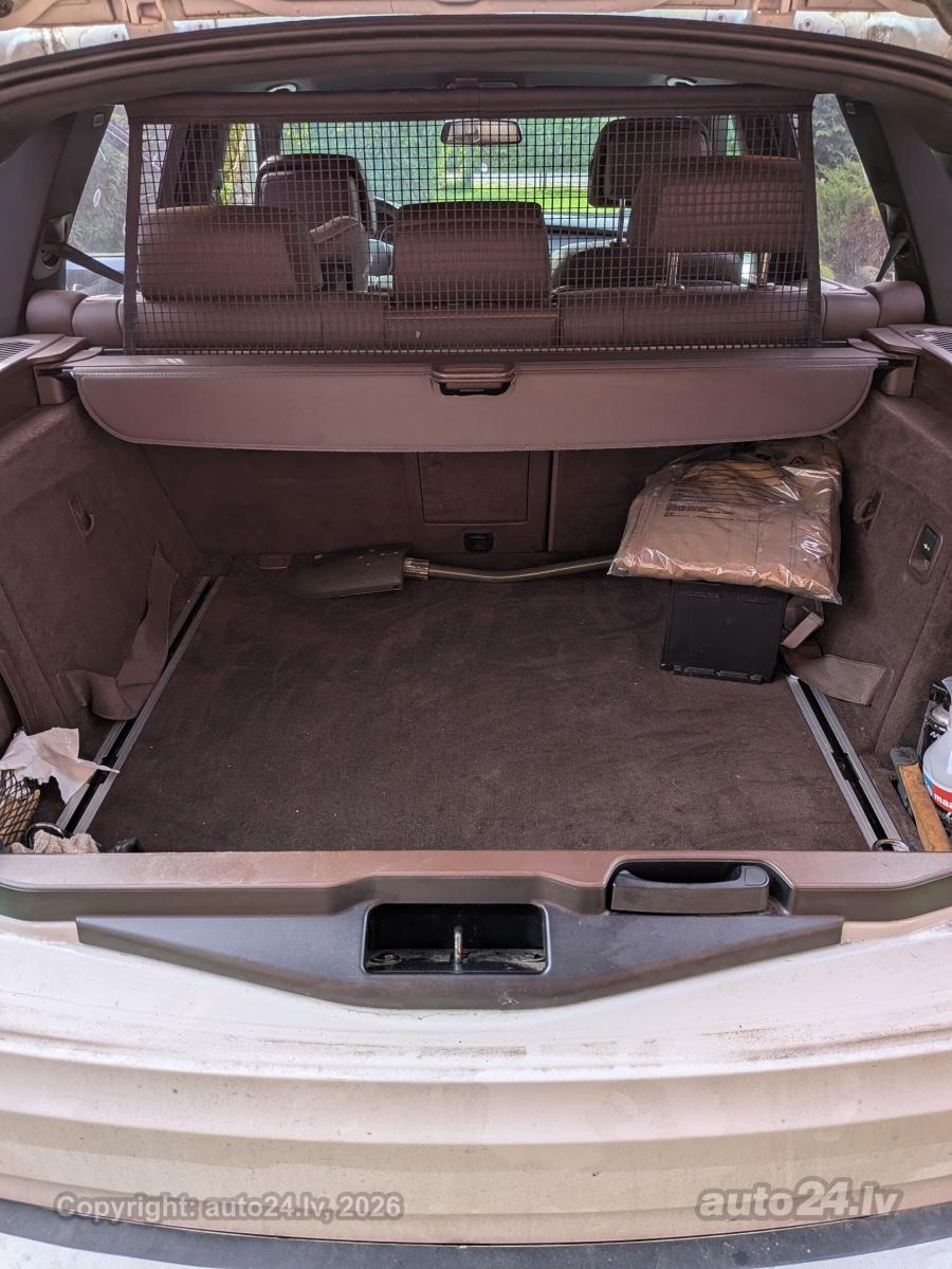 Balts BMW X5 2009 Tallina, ar dzinēja tilpumu 3.00 L un nobraukumu 281 tūkst. km par 10999 €, foto 10 vietnē AUTOMOTO.COM.LV