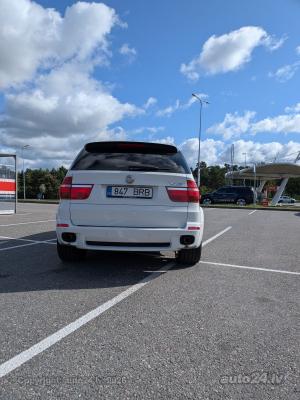 Balts BMW X5 2009 Tallina, ar dzinēja tilpumu 3.00 L un nobraukumu 281 tūkst. km par 10999 €, foto 15 vietnē AUTOMOTO.COM.LV