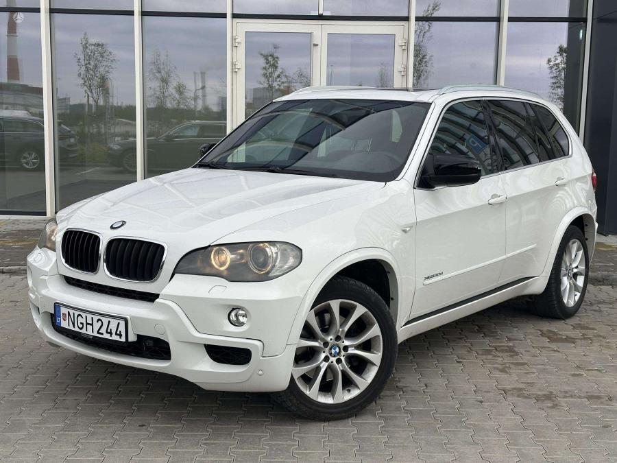 White BMW X5 2009 in Vilnius, with an engine capacity of 2.99 L and mileage of 336 thousand km for 6700 €, photo 4 on AUTOMOTO.COM.LV