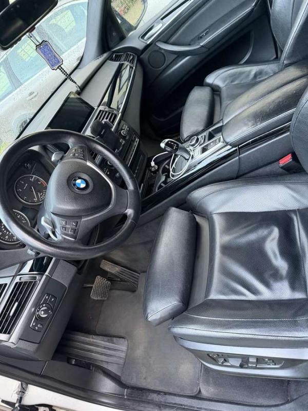 Balts BMW X5 2010 Klaipėda, ar dzinēja tilpumu 2.99 L un nobraukumu 352 tūkst. km par 11800 €, foto 8 vietnē AUTOMOTO.COM.LV