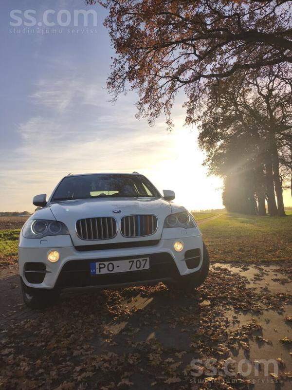 White BMW X5 2010 in Daugavpils, with an engine capacity of 4.00 L and mileage of 379 thousand km for 12666 €, photo 10 on AUTOMOTO.COM.LV