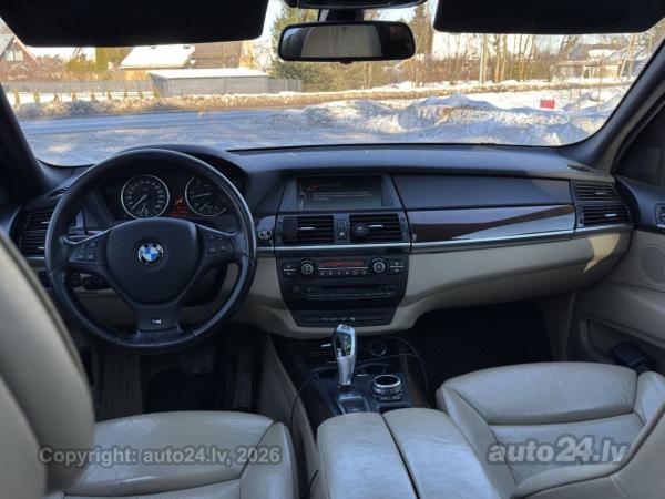 Белый БМВ Х5 2010 в Таллин, объемом двигателя 3.00 л и пробегом 318 тыс. км за 9200 €, фото 11 на AUTOMOTO.COM.LV