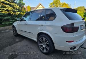 White BMW X5 2010 in Tallinn, with an engine capacity of 3.00 L and mileage of 352 thousand km for 9750 €, photo 4 on AUTOMOTO.COM.LV