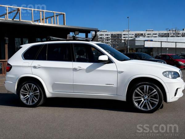 Balts BMW X5 2010 Rīga, ar dzinēja tilpumu 3.00 L un nobraukumu 280 tūkst. km par 12900 €, foto 4 vietnē AUTOMOTO.COM.LV
