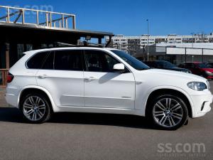 Balts BMW X5 2010 Rīga, ar dzinēja tilpumu 3.00 L un nobraukumu 280 tūkst. km par 12900 €, foto 5 vietnē AUTOMOTO.COM.LV