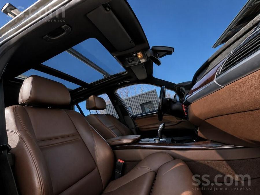 Balts BMW X5 2010 Rīga, ar dzinēja tilpumu 3.00 L un nobraukumu 280 tūkst. km par 12900 €, foto 22 vietnē AUTOMOTO.COM.LV