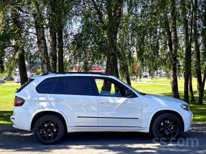 Белый БМВ Х5 2010 в Рига, объемом двигателя 3.00 л и пробегом 358 тыс. км за 10500 €, фото 3 на AUTOMOTO.COM.LV