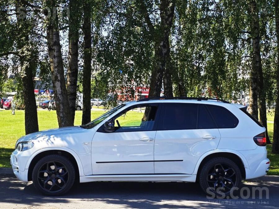 Белый БМВ Х5 2010 в Рига, объемом двигателя 3.00 л и пробегом 358 тыс. км за 10500 €, фото 6 на AUTOMOTO.COM.LV