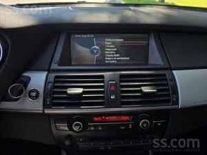 Белый БМВ Х5 2010 в Рига, объемом двигателя 3.00 л и пробегом 358 тыс. км за 10500 €, фото 14 на AUTOMOTO.COM.LV