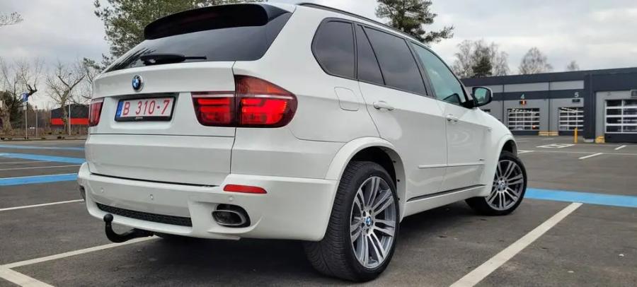Balts BMW X5 2010 Rīga, ar dzinēja tilpumu 3.00 L un nobraukumu 289 tūkst. km par 13500 €, foto 9 vietnē AUTOMOTO.COM.LV