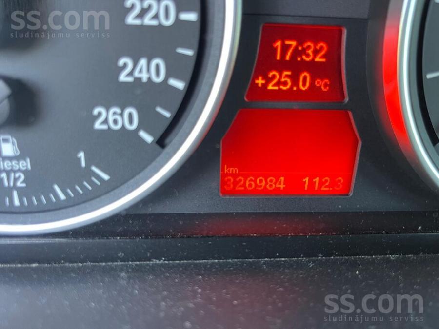 White BMW X5 2010 in Dobele, with an engine capacity of 3.00 L and mileage of 326 thousand km for 5990 €, photo 18 on AUTOMOTO.COM.LV
