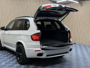 Balts BMW X5 2010 Marijampole, ar dzinēja tilpumu 2.99 L un nobraukumu 240 tūkst. km par 10800 €, foto 13 vietnē AUTOMOTO.COM.LV
