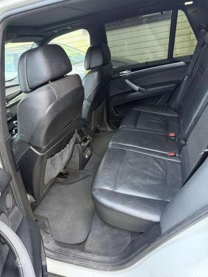 Balts BMW X5 2010 Klaipėda, ar dzinēja tilpumu 2.99 L un nobraukumu 358 tūkst. km par 11400 €, foto 16 vietnē AUTOMOTO.COM.LV