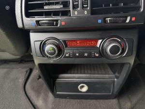 Balts BMW X5 2010 Klaipėda, ar dzinēja tilpumu 2.99 L un nobraukumu 358 tūkst. km par 11400 €, foto 17 vietnē AUTOMOTO.COM.LV