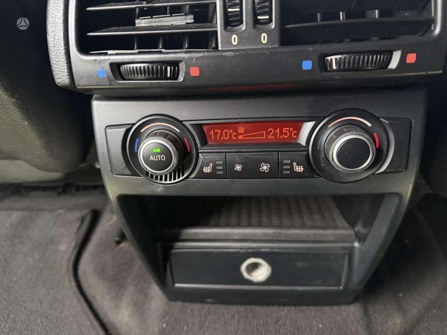 Balts BMW X5 2010 Klaipėda, ar dzinēja tilpumu 2.99 L un nobraukumu 358 tūkst. km par 11400 €, foto 17 vietnē AUTOMOTO.COM.LV