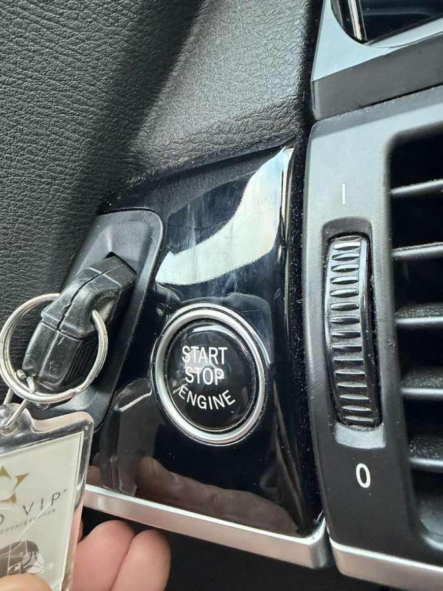 Balts BMW X5 2010 Klaipėda, ar dzinēja tilpumu 2.99 L un nobraukumu 358 tūkst. km par 11400 €, foto 19 vietnē AUTOMOTO.COM.LV
