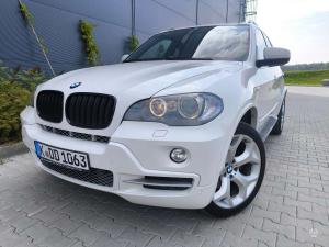 White BMW X5 2010 in Vilnius, with an engine capacity of 2.99 L and mileage of 271 thousand km for 10500 €, photo  on AUTOMOTO.COM.LV