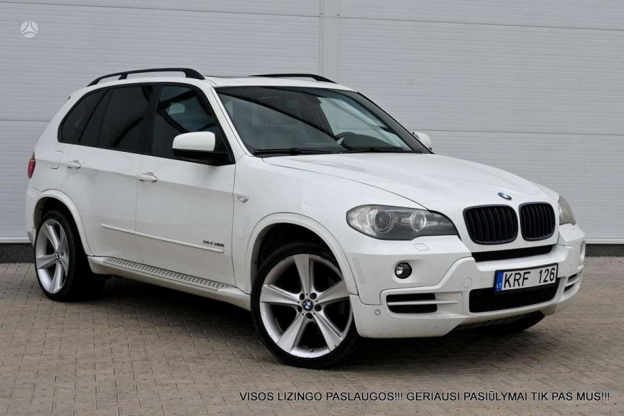 White BMW X5 2010 in Kretinga, with an engine capacity of 2.99 L and mileage of 347 thousand km for 8499 €, photo 1 on AUTOMOTO.COM.LV