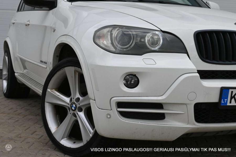 White BMW X5 2010 in Kretinga, with an engine capacity of 2.99 L and mileage of 347 thousand km for 8499 €, photo 7 on AUTOMOTO.COM.LV