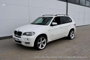 White BMW X5 2010 in Kretinga, with an engine capacity of 2.99 L and mileage of 347 thousand km for 8499 €, photo 14 on AUTOMOTO.COM.LV