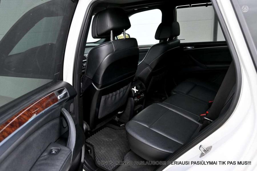 White BMW X5 2010 in Kretinga, with an engine capacity of 2.99 L and mileage of 347 thousand km for 8499 €, photo 25 on AUTOMOTO.COM.LV