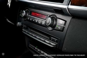 White BMW X5 2010 in Kretinga, with an engine capacity of 2.99 L and mileage of 347 thousand km for 8499 €, photo 28 on AUTOMOTO.COM.LV
