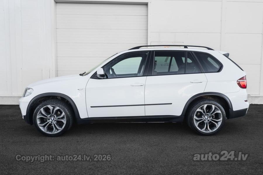 Balts BMW X5 2010 Tallina, ar dzinēja tilpumu 3.00 L un nobraukumu 262 tūkst. km par 9999 €, foto 6 vietnē AUTOMOTO.COM.LV