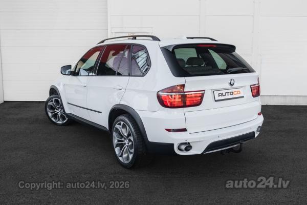 Balts BMW X5 2010 Tallina, ar dzinēja tilpumu 3.00 L un nobraukumu 262 tūkst. km par 9999 €, foto 7 vietnē AUTOMOTO.COM.LV